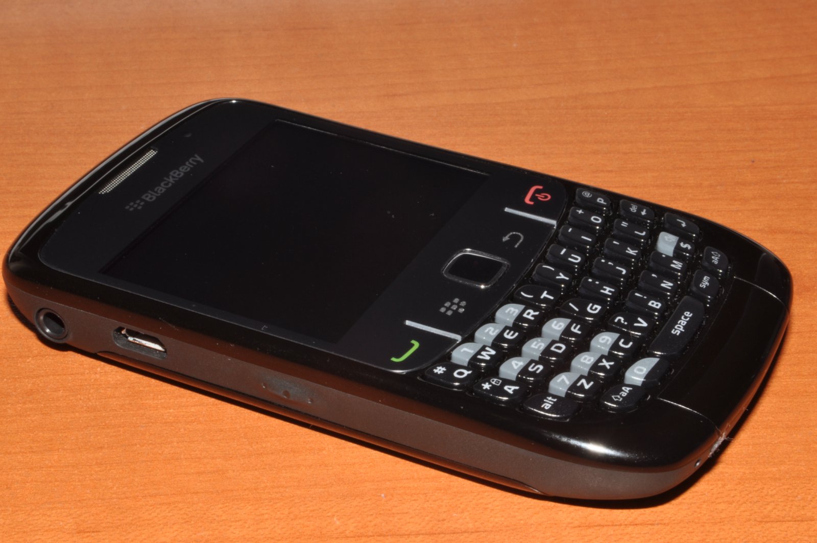 Düşünen Adam: BlackBerry Curve 8520 incelemesi